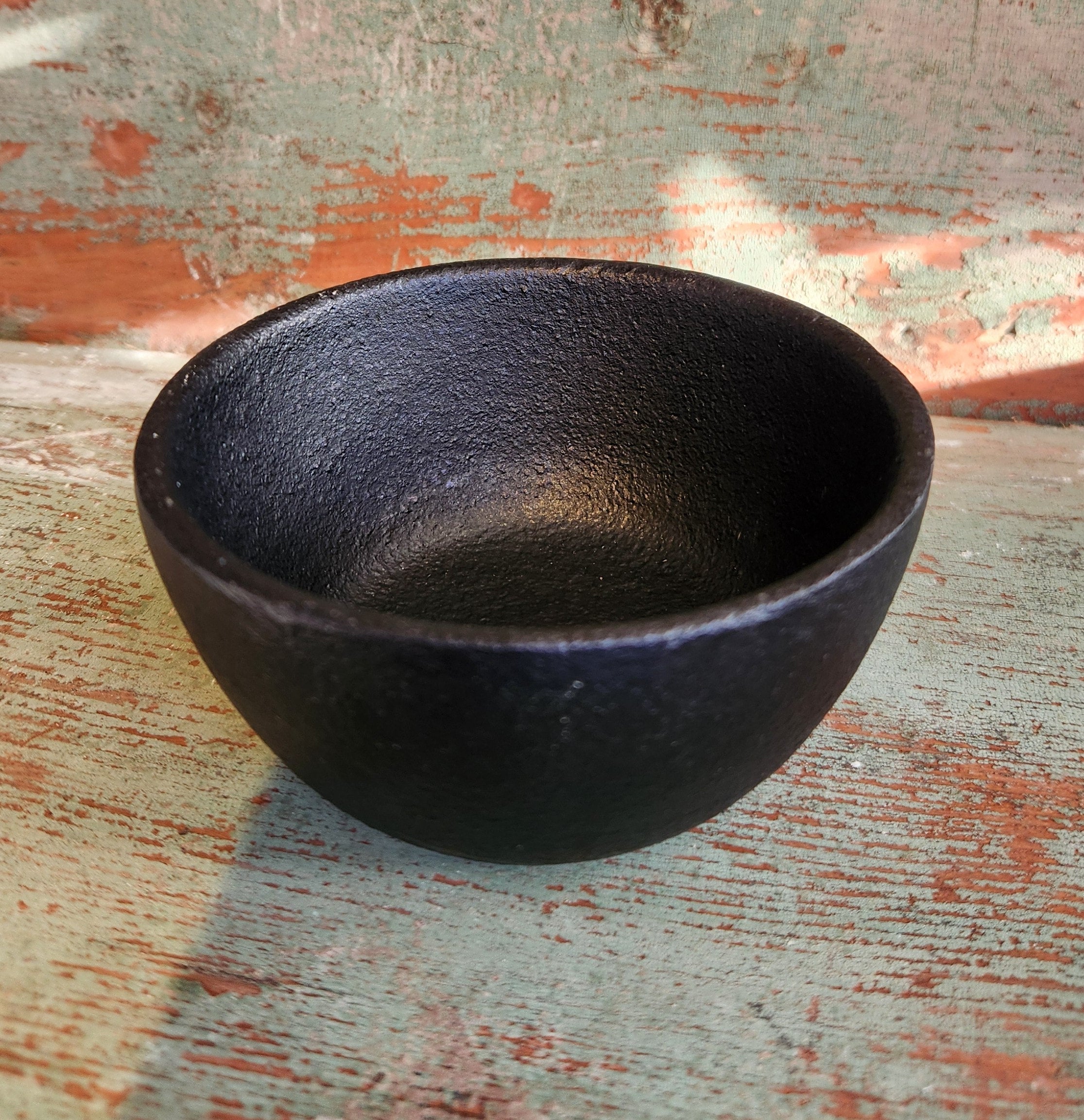 Cast Iron Bowl | American Homestead Mercantile